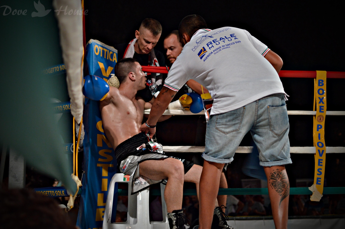 La grande boxe sotto la torre - 23/07/2016 - Luca Rigoldi