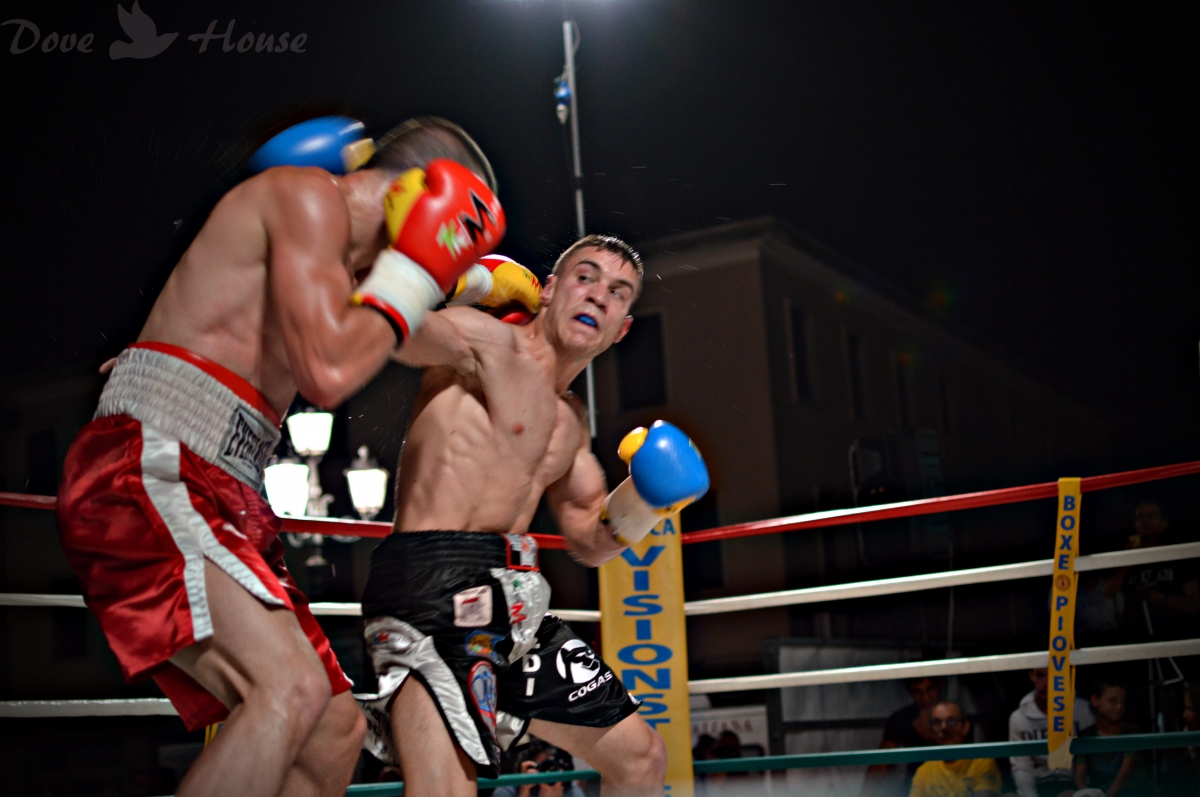 La grande boxe sotto la torre - 23/07/2016 - Luca Rigoldi